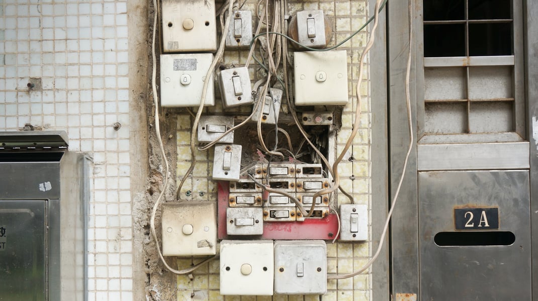 Top Electrical Safety Hazards at Home and Workplaces
